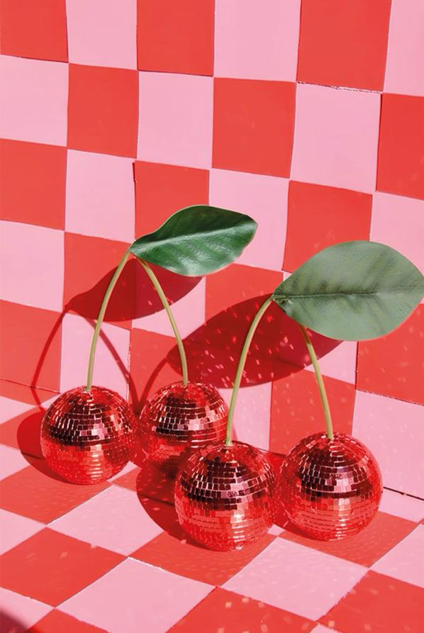 Disco Cherries | Posters | Fotografie Prints bij Walljar.com